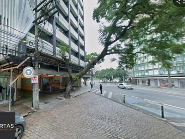 Box em Edficício Garagem, escriturado Centro Histórico