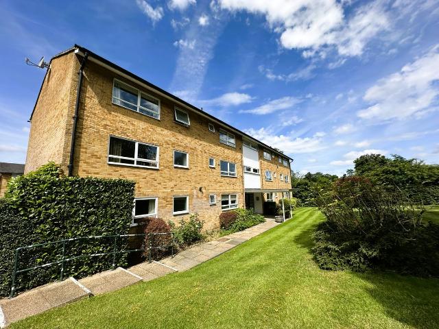 Boxgrove Road, Guildford GU1, 3 bed flat to rent, £2,225 pcm | PrimeLocation