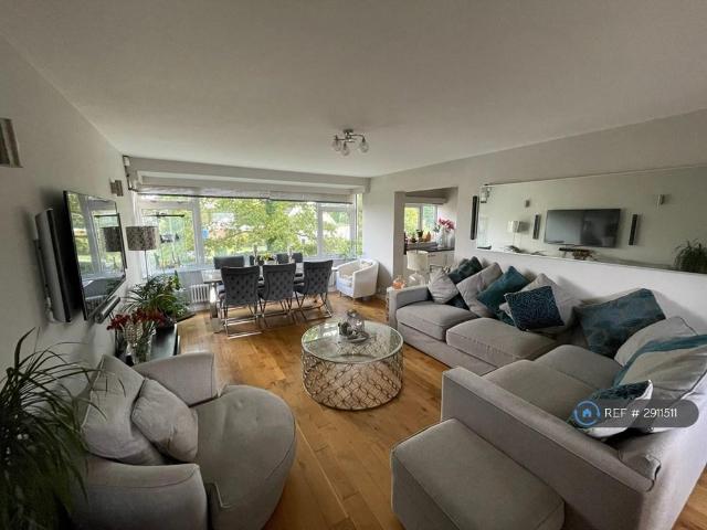 Boxgrove Road, Guildford, GU1 3 bed flat to rent £2,500 pcm £577 pw