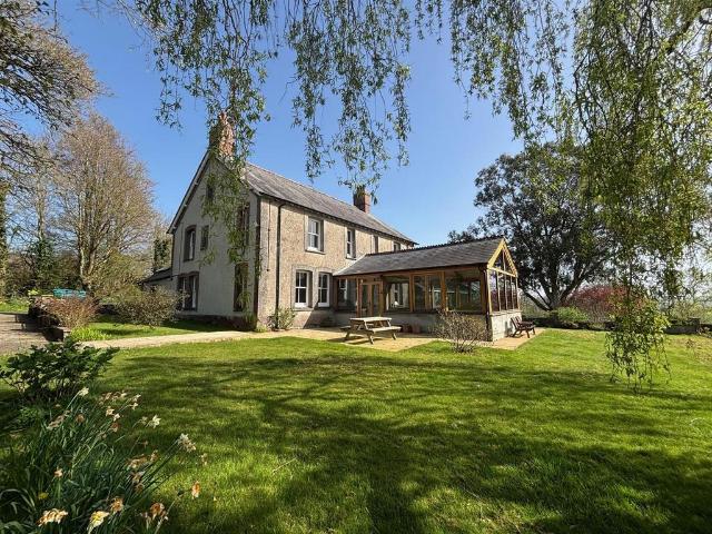 Boyton, Launceston 7 bed semi detached house to rent £3,950 pcm £912 pw