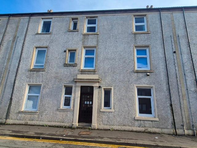 Boyd Street, Largs, North Ayrshire KA30, 2 bed flat to rent, £695 pcm | PrimeLocation