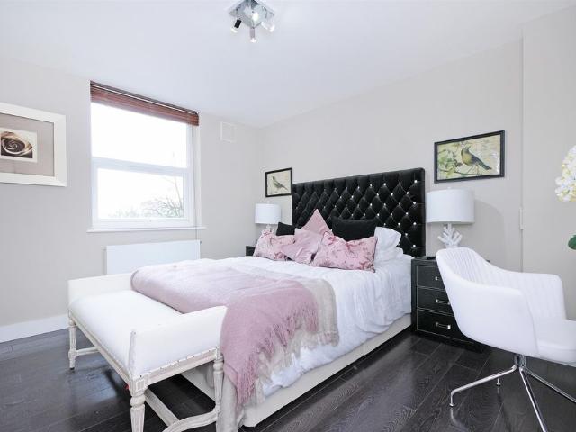 Boydell Court, St John’s Wood NW8