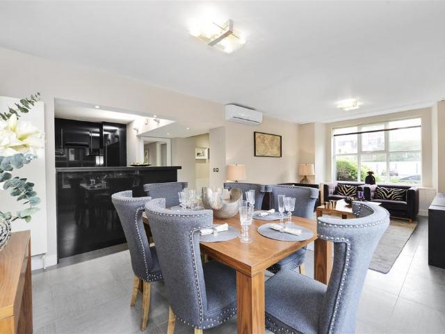 Boydell Court, St John's Wood NW8 3 bed apartment to rent £5,633 pcm £1,300 pw