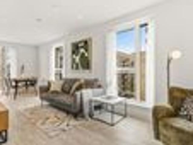 Boyle Court, Lampton Parkside, Hounslow TW3, 2 bed flat to rent, £2,200 pcm | PrimeLocation