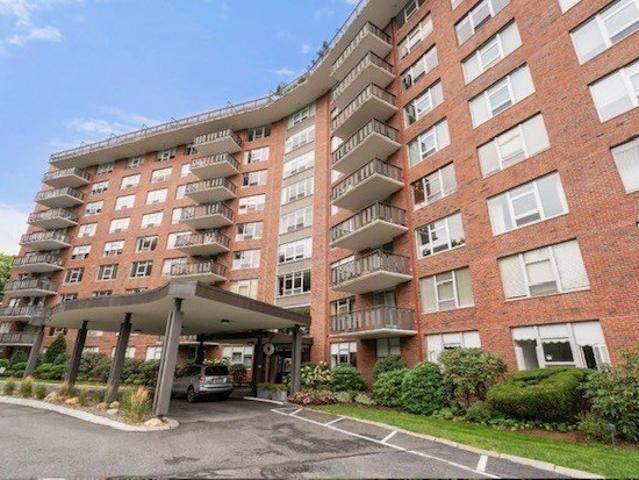 Boylston St Apt,newton, Condo For Sale