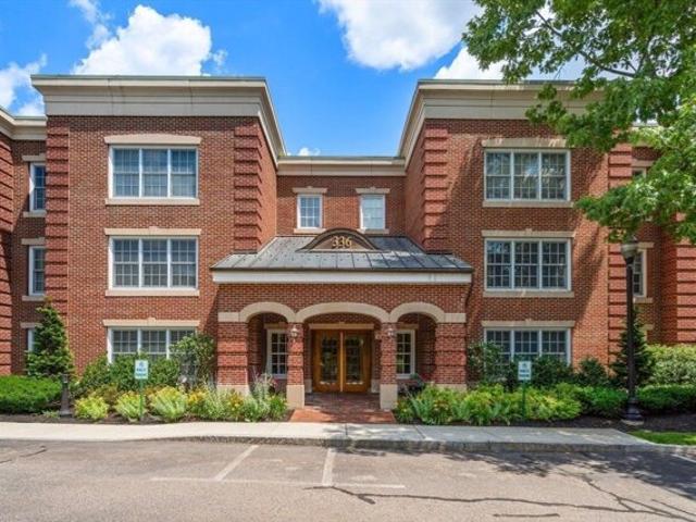 Boylston St Apt,newton, Condo For Sale