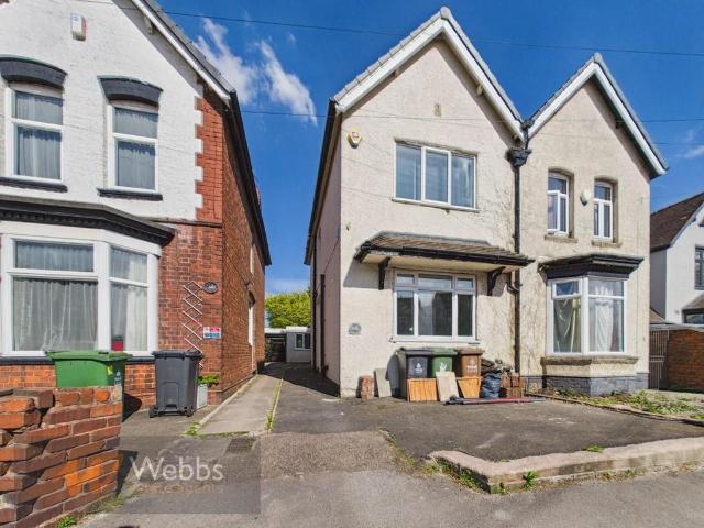 Bloxwich Road, Walsall WS3 4 bed house to rent £1,295 pcm £299 pw