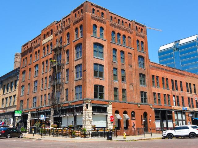 Bloc 12 Apartments