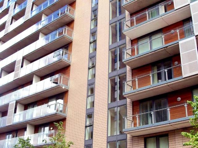 Block 5, Blackfriar's Road, Salford. 2 bed apartment to rent £2,050 pcm £473 pw