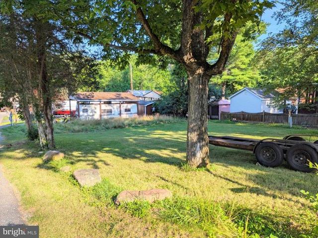 Block 60 Jollywood Rd Lot 4 & 5, Falling Waters, WV 25419