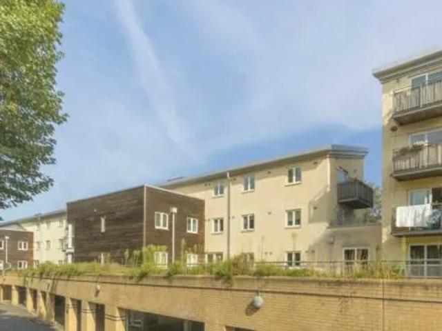 Block 2, Temeraire Place, Brentford, TW8 0HW, United Kingdom | 2 bed apartment for rent #140544129 | Rentberry