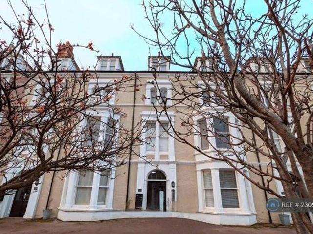 Block B, Llandudno, 2 Bedroom Flat