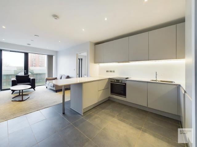 Block B: Local Blackfriars 2 bed apartment to rent £1,450 pcm £335 pw
