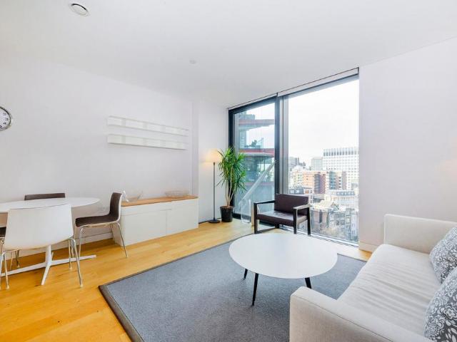 Block B, 60 Holland Street, London, SE1 1 bed apartment to rent £3,400 pcm £785 pw