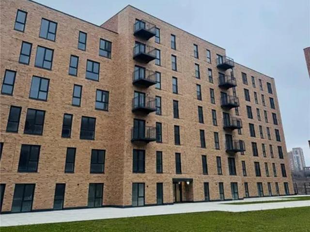Block E, 240 Ordsall Lane, Salford, M5 3NG, United Kingdom | 3 bed house for rent #168158488 | Rentberry