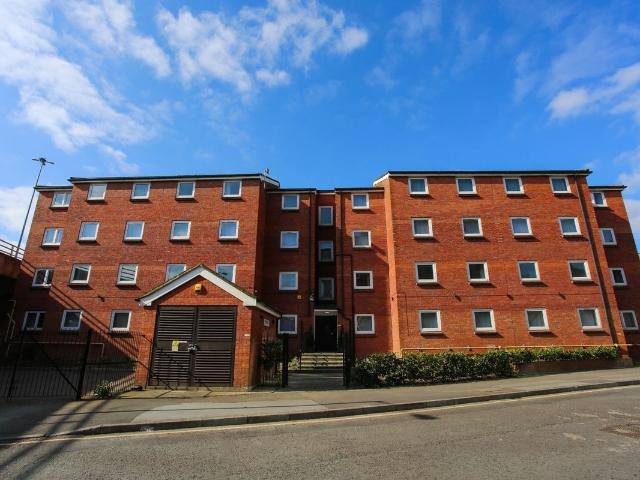 Block F Red Brick House, 1 Lea Road, Luton, Bedfordshire LU1, Studio to rent, £550 pcm | PrimeLocation