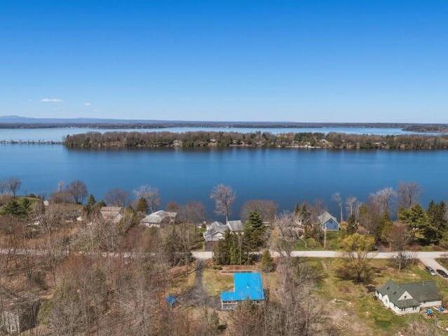 Blockhouse Point Rd, North Hero, Home For Sale