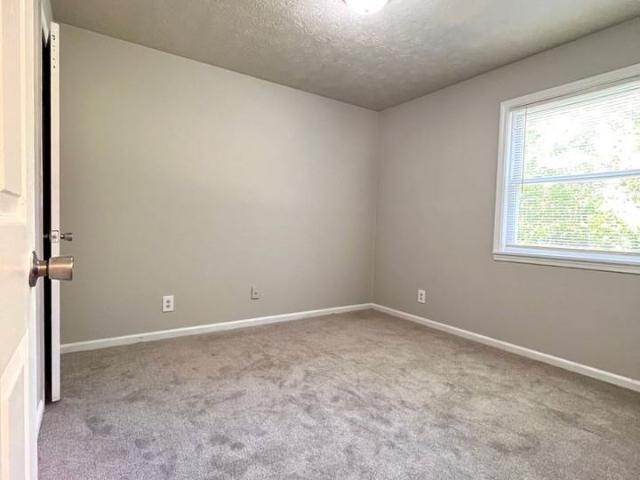 Bloom at Lilburn 2 Bedroom Apartment for Rent at 5175 Lawrenceville Hwy Nw, Lilburn, GA 30047