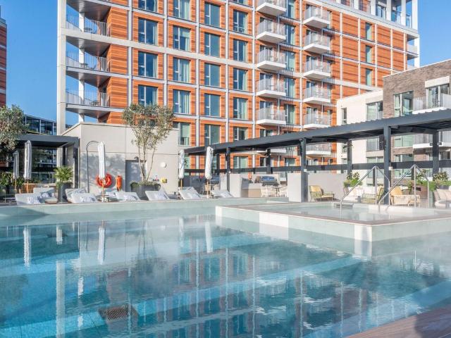 Bloom East, Nine Elms, London SW11, 1 bed flat to rent, £3,695 pcm | PrimeLocation