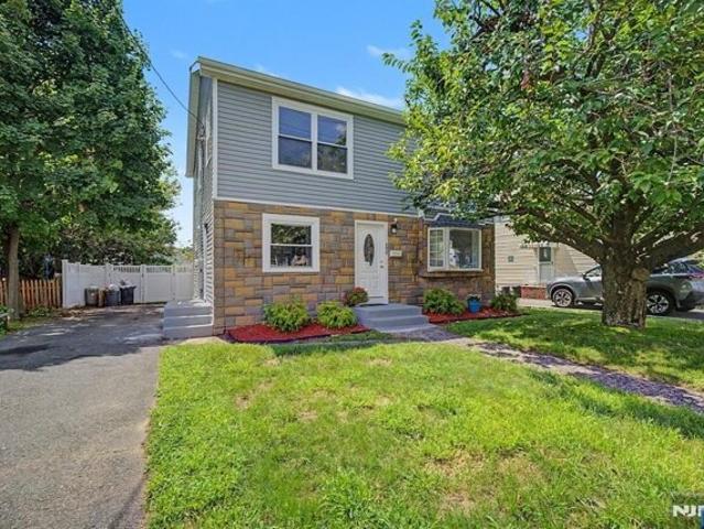 Bloomfield Ave, Clifton, Home For Sale