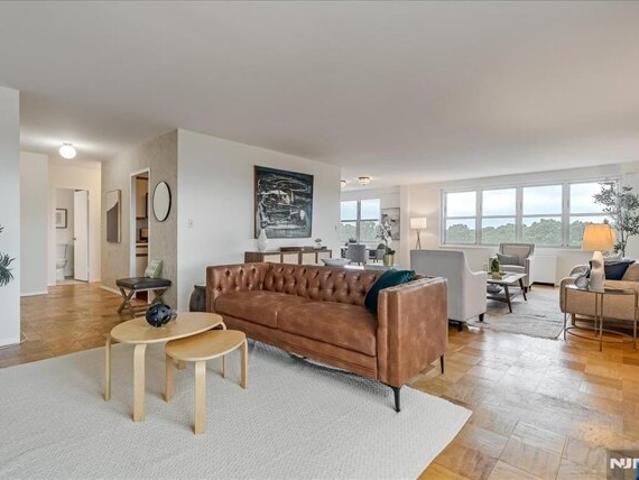 Bloomfield Ave, Glen Ridge, Property For Sale