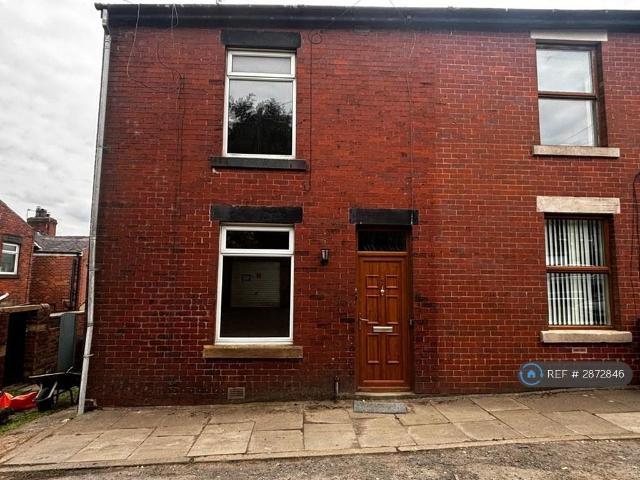Bloomfield Road, Chorley, PR6 4 bed semi detached house to rent £1,025 pcm £237 pw