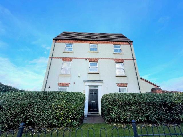 Bloomfield Road, Tipton DY4, 4 bed town house to rent, £1,750 pcm | PrimeLocation
