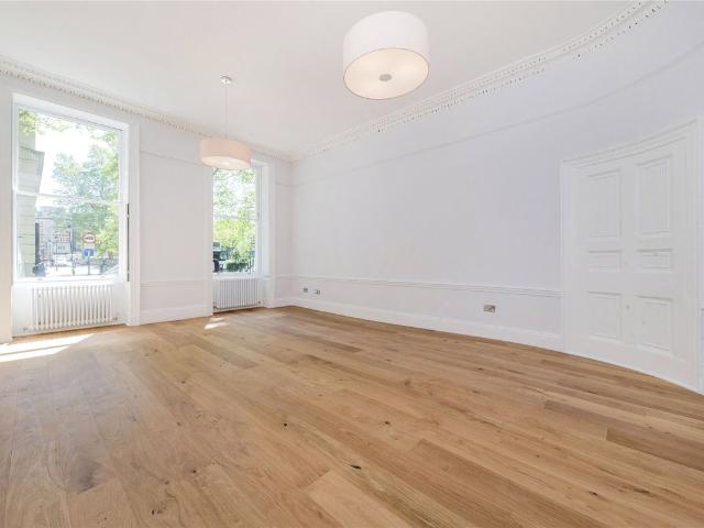Bloomsbury Square, Covent Garden WC1A, 3 bed flat to rent, £5,850 pcm | PrimeLocation
