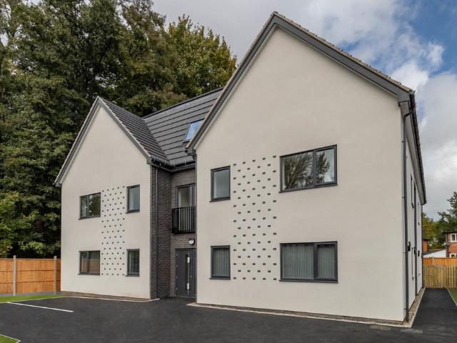 Blossomfield Road, Solihull B91 2 bed apartment to rent £1,450 pcm £335 pw