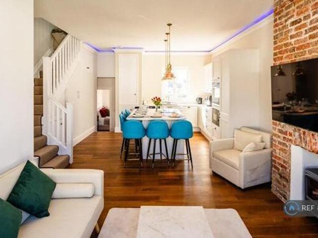 Blatchington Road, Hove, 2 Bedroom Flat