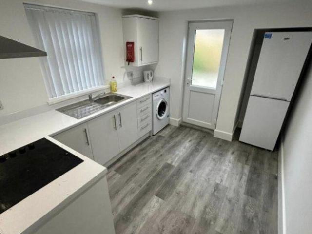 Blaydes Street 2 bed house share to rent £1,256 pcm £290 pw