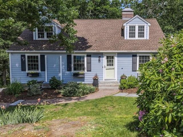 Blaze Hill Rd, Hopkinton, Home For Sale