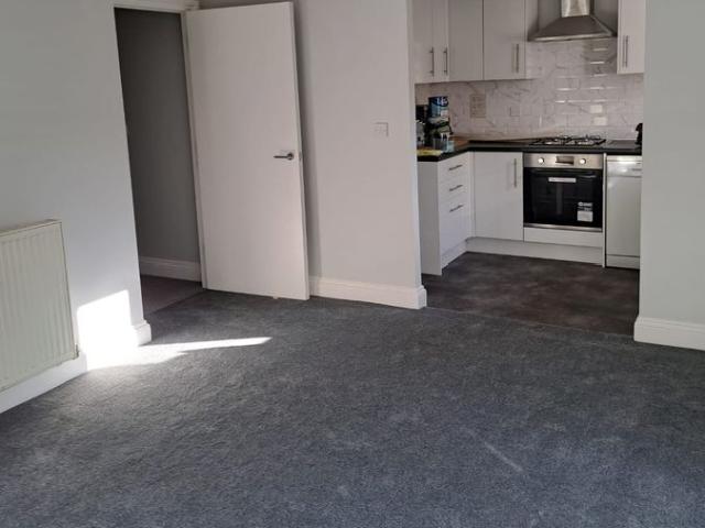 Black Eagle Drive, Northfleet, Gravesend, Kent DA11, 2 bed flat to rent, £1,295 pcm | PrimeLocation