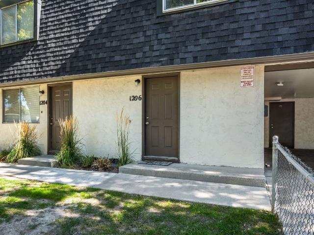 Tis the Season for Savings! Enjoy 1 Month FREE @ Boise Euclid Apartments 2 Bedroom Apartment for Rent at 1204 South Euclid Avenue, Boise City, ID 83706 Southeast Boise