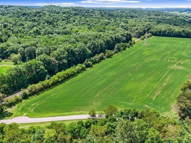 Black Gold Rd SE, New Lexington, OH 43764