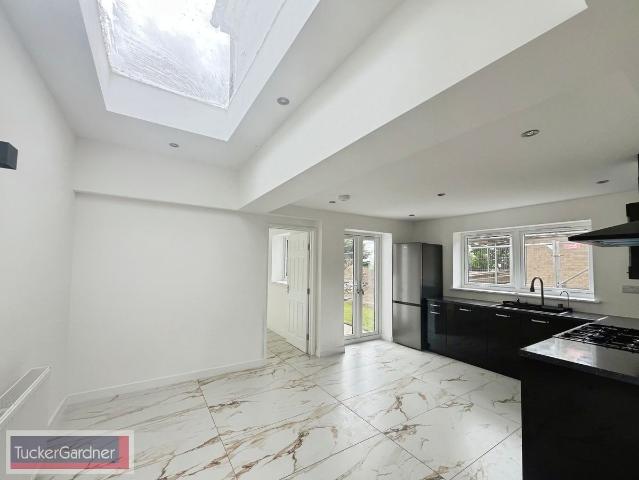 Black Horse Drove, Ely CB6, 4 bed property to rent, £1,750 pcm | PrimeLocation