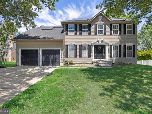 Black Pine Ln, Lumberton, Home For Sale