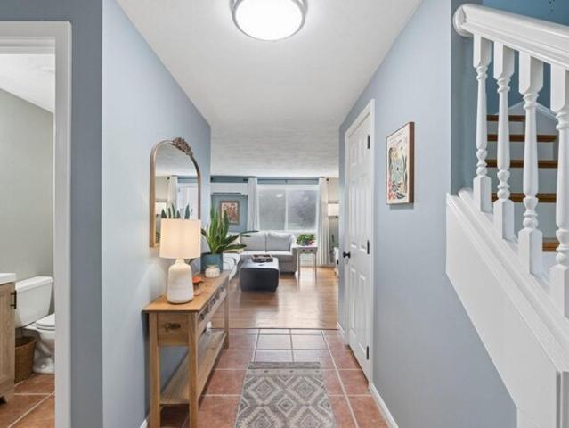 Black Point Rd Apt C, Scarborough, Home For Sale