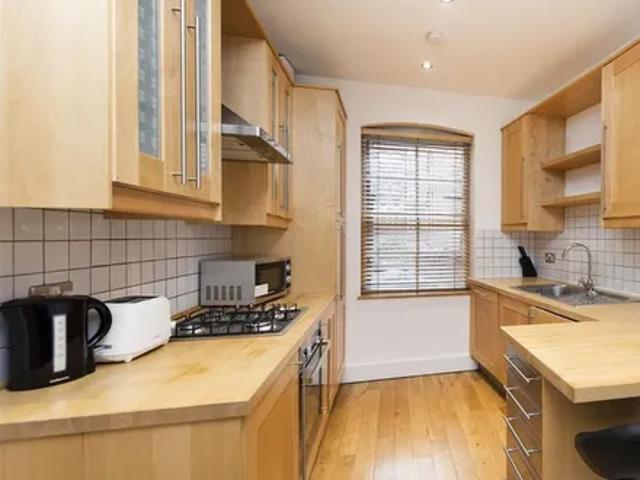 Black Sheep Coffee, 2 Leman Street, London, E1 8FA, United Kingdom | 1 bed apartment for rent #167452803 | Rentberry