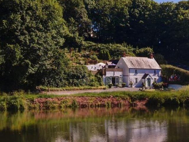Blackbridge Cottage, Blackbridge, 3 Bedroom Detached