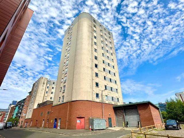 Blackfriars Road, City Centre. 3 bed flat to rent £2,000 pcm £462 pw