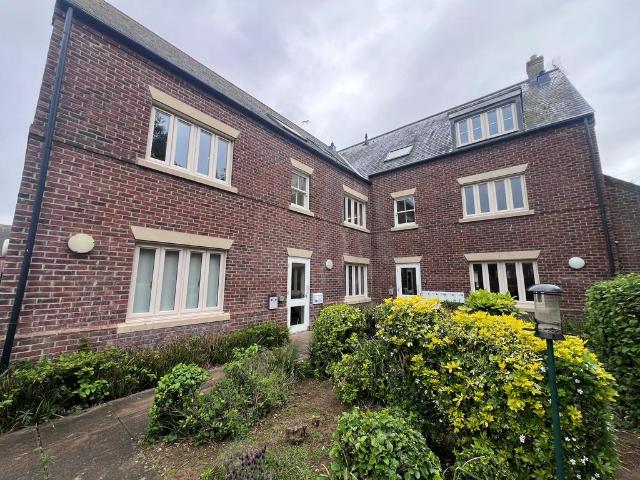 Blackfriars Road, KING'S LYNN 2 bed penthouse to rent £1,000 pcm £231 pw