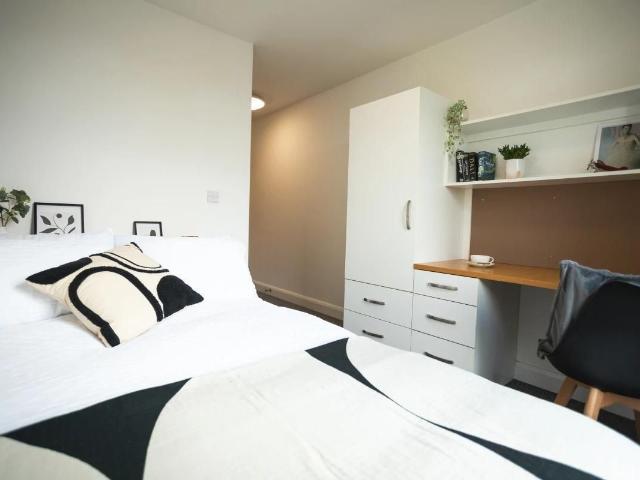 Blackfriars Road, Salford M3, 1 bed flat to rent, £888 pcm | PrimeLocation