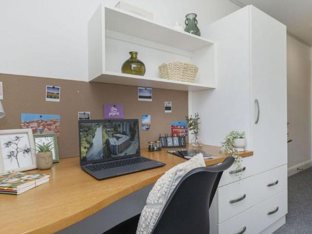 Blackfriars Road, Salford M3, 1 bed flat to rent, £923 pcm | PrimeLocation