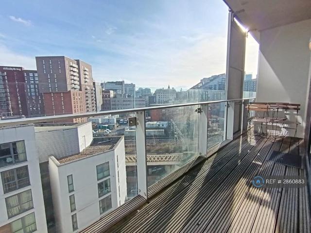 Blackfriars Road, Salford, M3 Studio to rent £1,050 pcm £242 pw