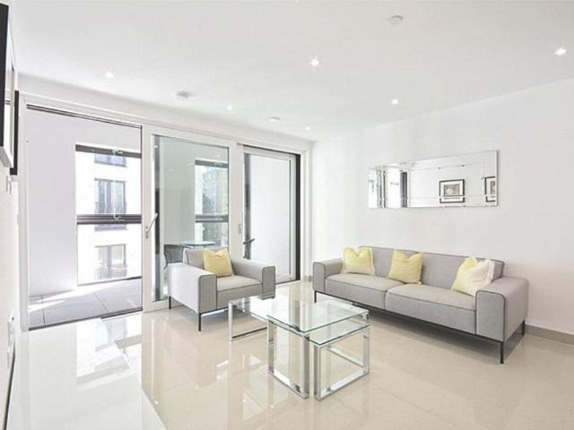 Blackfriars Road, Southwark, London, SE1 2 bed flat to rent £7,999 pcm £1,846 pw