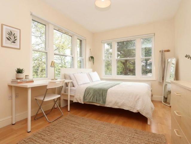 Blackheath Hill, Greenwich SE10, Room to rent, £932 pcm | PrimeLocation