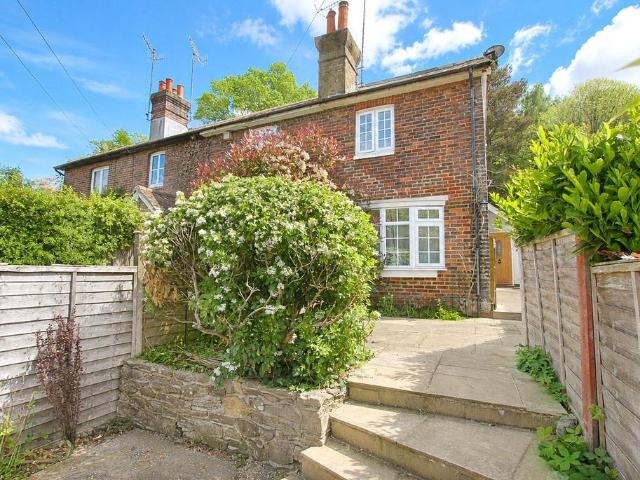 Blackheath Lane, Blackheath. 3 bed end of terrace house to rent £2,250 pcm £519 pw