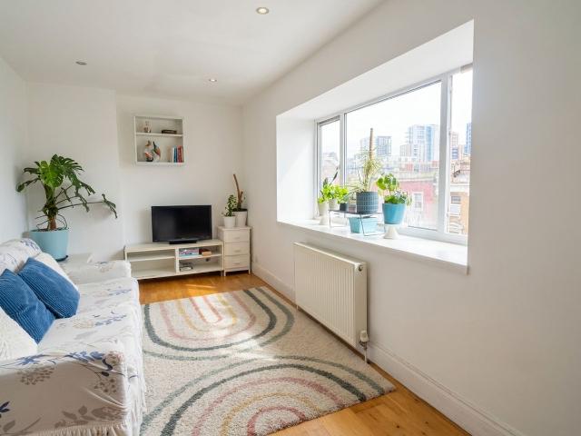 Blackheath Road, London SE10, 2 bed flat to rent, £1,800 pcm | PrimeLocation