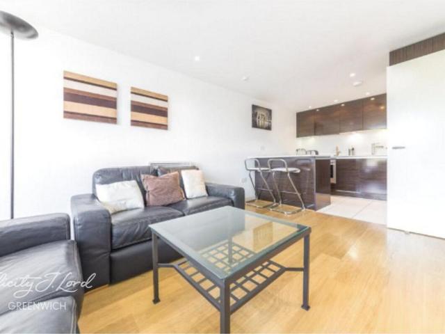 Blackheath Road, LONDON 2 bed flat to rent £2,249 pcm £519 pw